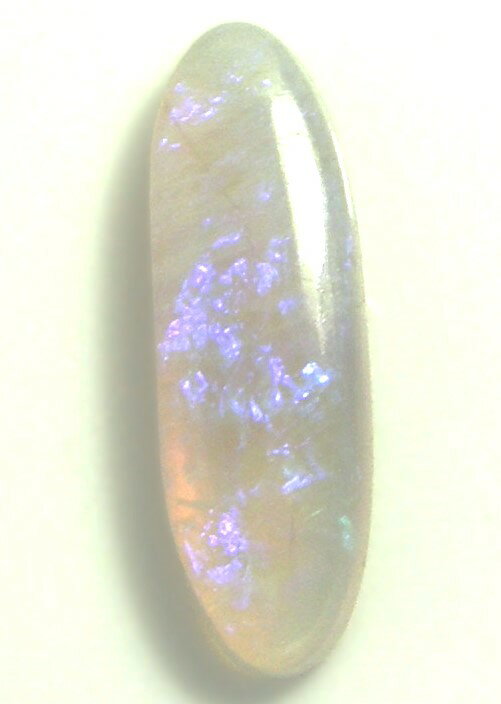 宝石名 天然　ブラックオパール 産地 　オーストラリア産 重さ 　　4．23ct サイズ 　21x6．9x4．2ミリ 色 　遊色 商品説明 　セミブラックオパール。 発送 簡易書留郵便も対応しています。重さにより価格変わります。