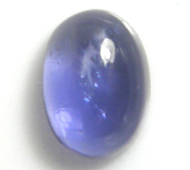 宝石名 天然　アイオライト 産地 　アフリカ産 重さ 　0．95ct サイズ 　7．2x5．2x3．5ミリ 色 　バイオレット色 商品説明 　カボションカット　インクリュージョン肉眼で見える。 発送 簡易書留郵便も対応しています。重さにより...