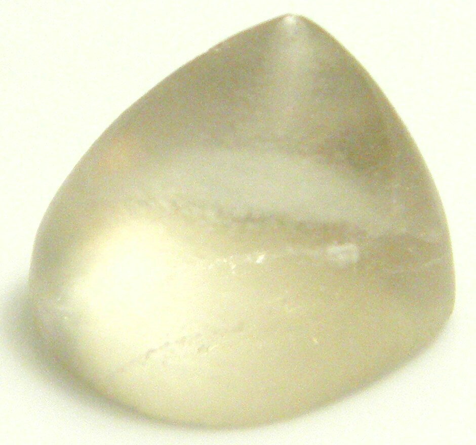 宝石名 　天然　クォーツ　「水晶」 産地 　アフガニスタン産 重さ 　　9．48ct サイズ 　14．4x12．5x7ミリ 色 　ブラウン色 商品説明 変形カット　少しスモーキーカラー　クォーツ「水晶」　小キズあり。 発送 簡易書留郵便も対...