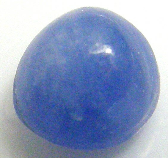 宝石名 天然 　ソーダライト 産地 　・・・産 重さ 　0．86ct サイズ 　5．8x5．5x4．3ミリ 色 　青色 商品説明 　奇麗なブルーカラーソーダライト。 発送 簡易書留郵便も対応しています。重さにより価格変わります。
