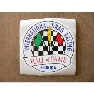 SIZE:W9.3 H9.3cm 屋外使用OK！耐水性のあるステッカーです。 白色のビニール素材に印刷されています。 バイクやメットはもちろん、車、楽器、ボード、冷蔵庫、自転車、 スーツケース、マグカップ、文房具や手帳etc... 色々なと...