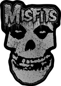 屋外使用OK！耐水性のあるステッカーです。 バイクやメットはもちろん、車、楽器、ボード、冷蔵庫、自転車、 スーツケース、マグカップ、文房具や手帳etc... 色々なところでお楽しみ下さい。 （サイズはおおよその目安にして下さい。若干のデザイ...