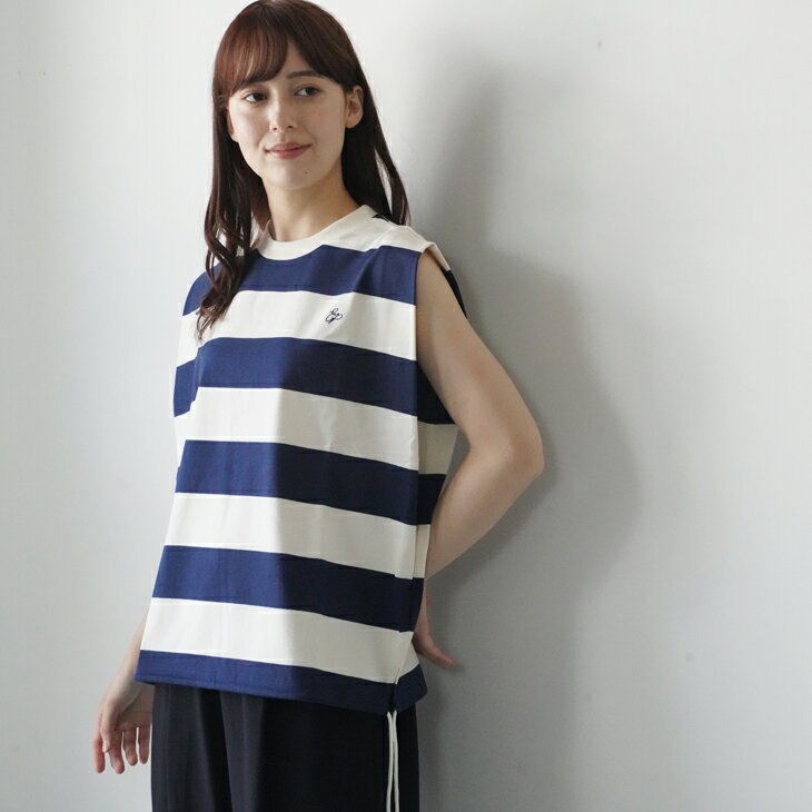 euphoric (ユーフォリック)Border Sleeveless Tops (navy)トップス プルオーバー ノースリーブ ボーダー ネイビー 紺 存在感のある太ピッチボーダーに、胸元のオリジナル刺繍がさりげないアクセントになったノ...