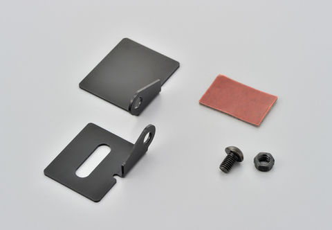 （商品詳細）DAYTONA/デイトナ ETCアンテナステー 貼り付けタイプ2メーカー品番：94824 / ETCアンテナに合わせたコンパクト設計。 別売品（OPTION）両面テープかM6×15の長穴を利用しボルトで固定します。調整角度は18...