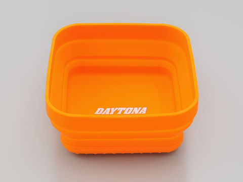 メーカー品番：31022JANコード：4909449594629デイトナDAYTONA マグネットシリコントレー角型底面にマグネットが入っているため、鉄面に置けば倒れにくく、外したネジも落ちません。シリコン樹脂なのでボルト類やツールを入れて...