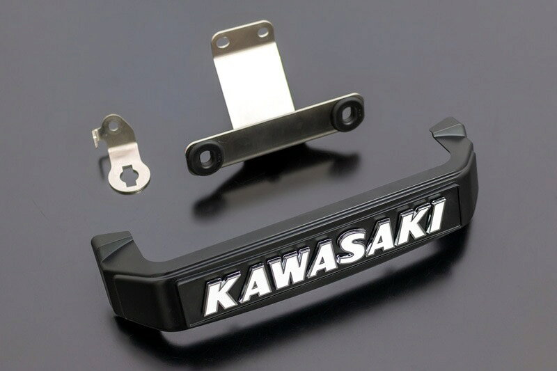 ABS BIGステムエンブレム&ステーセット 大文字 Z900RS CAFE　品番 189-1113適合車種Z900RS CAFE '18-'25※Z900RSにはご使用いただけません 商品説明Z900RS CAFEのシルエットにベストマッ...