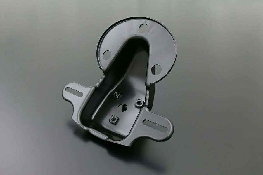 画像は参考、商品はZ1/2専用ブラケット単品 Z1/Z2　専用ブラケット単品　テールランプ　　PMCメーカー名：　 (株)PMC.Inc　メーカー品番：　 81-4522適合車種：　 ※Z1/Z2に取り付ける場合は、こちらの専用ブラケット（...