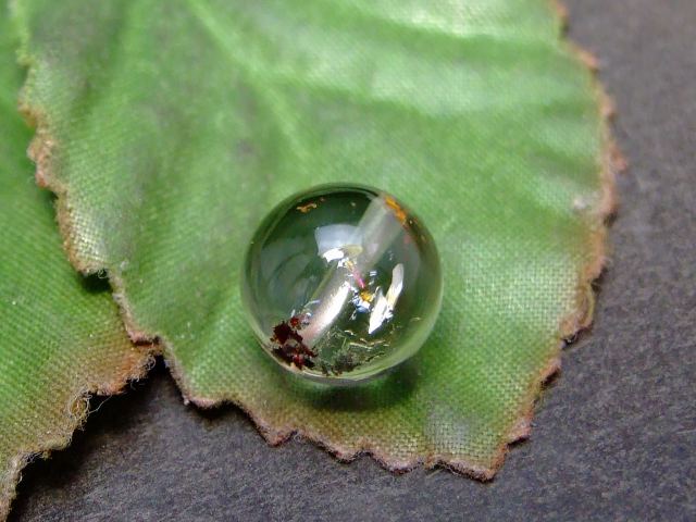 ※画像のものをお送りします。 オリジナルアクセサリー作りに是非どうぞ〜〜（m−m） 素材 天然 サイズ 約：重さg　玉径11mm・±0.5mm　1粒売り 　※ 多少の誤差はご了承下さい。自然からの力を内なるパワーへ変え、心身を癒し、回復力を...