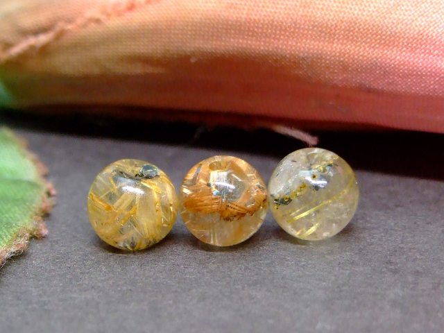 ※画像と同品質のものをお送りします。 オリジナルアクセサリー作りに是非どうぞ〜〜（m−m） ※新品ですが、へこみ・傷など見られる為、わけあり商品として格安にご提供しております。 ご了承の上ご購入くださいませ。 素材 天然 サイズ・重さ 約：...