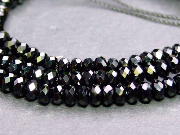 ※画像と同品質のものをお送りします。 オリジナルアクセサリー作りに是非どうぞ〜〜（m−m） 素材 天然：スピネル サイズ・重さ 約：径2×4mm・±0.5mm　10粒セット 　※ 多少の誤差はご了承下さい。