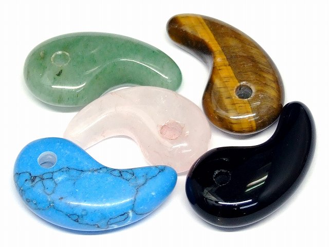 ※画像と同品質のものをお送りします。 オリジナルアクセサリー作りに是非どうぞ〜〜（m−m） ※色味などお選びいただけません。 ※新品ですが、へこみ・傷など見られる為、わけあり商品として格安にご提供しております。 ご了承の上ご購入くださいませ...