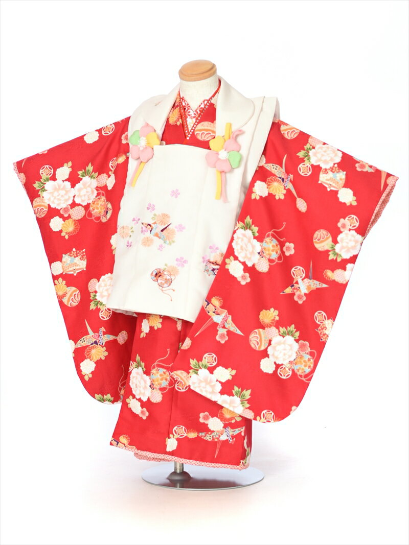 七五三レンタルについて［七五三レンタル］ ■素材：ポリエステル100％ ■身丈：76cm　肩裄：42cm　袖丈：57cm 3歳の標準サイズに調整済みです。 身長90cm〜100cm位 ※簡単なサイズ調整（腰紐にて）が必要な場合があります。【...