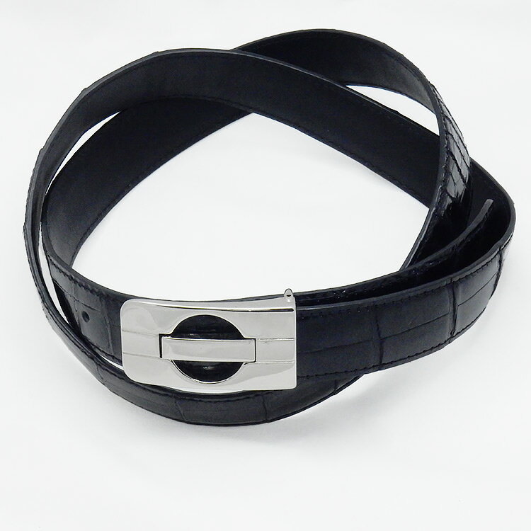 天然皮革 「革の宝石」クロコダイルのピンバックルベルト 商品詳細 クロコダイル　メンズベルト 色 黒/ブラック　（やや艶あり） 素材 表：クロコダイル 裏：牛革 形状 両サイド：ステッチ入り 5穴 バックル：約60ミリ×31ミリ シルバーメ...