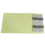 【商品説明】A4ヨコ型のフラットファイル。 ●フラットファイル●A4ヨコ●規格：A4−E●適正収容数：150枚●外形寸法：縦226×横312×背幅18mm●色：グリーン●材質：表紙＝ファイルカード紙、とじ具＝ポリプロピレン（PP）●穴数：2...