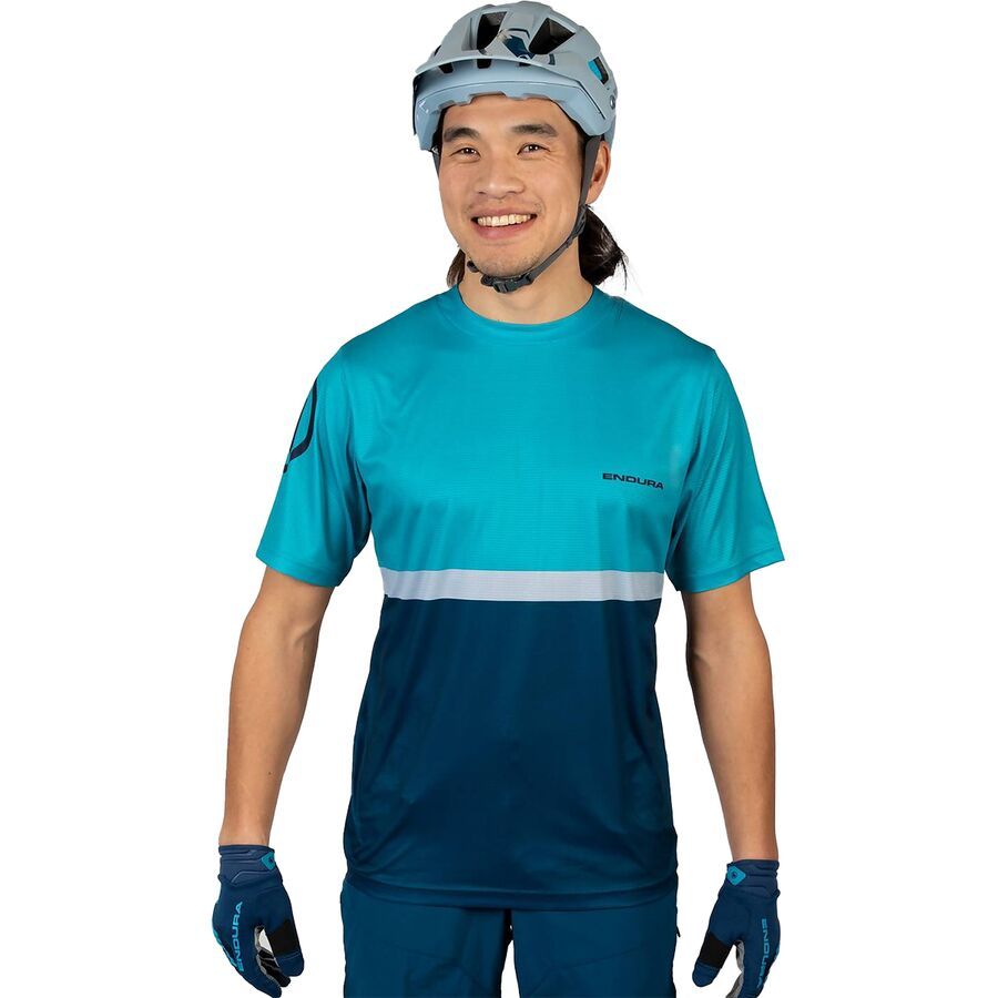 ■商品詳細■ブランドEnduraエンデューラ■商品名SingleTrack Core T-Shirt II - Men'sシングルトラック コア T-シャツ リ - メンズ■商品状態新品・並行輸入品■色Blueberry■責任あるコレクショ...