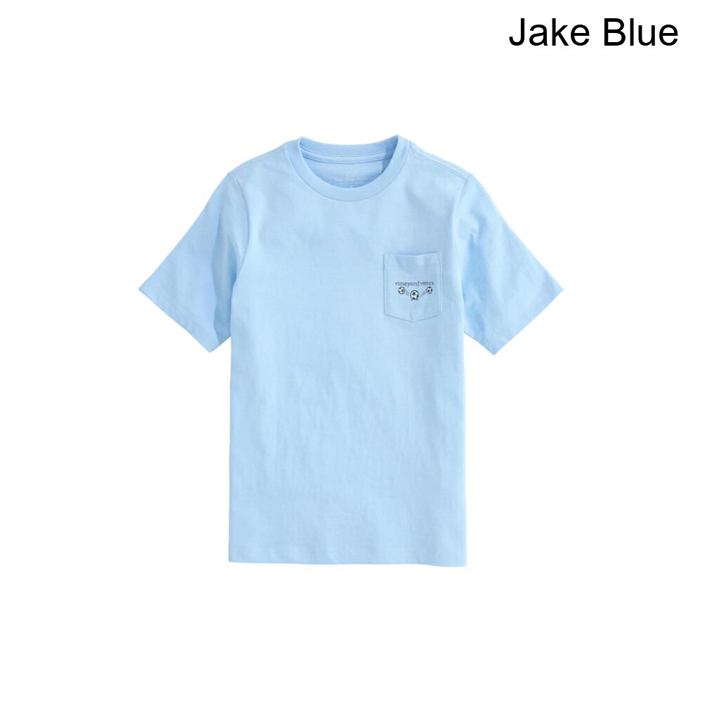 ■商品詳細■特徴 1快適さを保ちながら、Vineyard Vines® キッズ ボーイズ スケッチサッカーボールTシャツを着てスポーツへの愛を示しましょう。プルオンサイルの柔らかいウォッシュTシャツは、クルーネック、短い袖、グラフィックプリ...