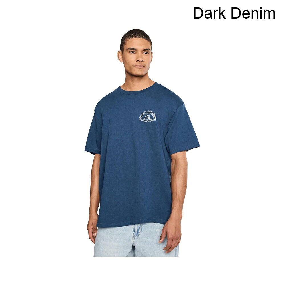 ■商品詳細■特徴 1ビーチの雰囲気を放つ、Quiksilver® バブルアーチショートスリーブグラフィックTシャツを選びましょう。超柔らかい180 gsmリングスパンコットンからカットされたこのクラシックなレギュラーフィットTシャツは、海岸...