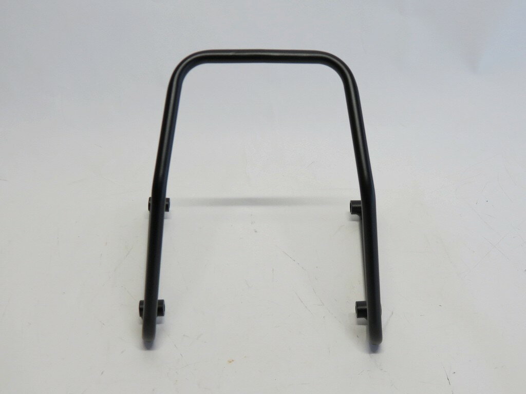 対応車種：Honda ADV 150 2020- 状態：新品未使用品です。 素材：鉄 装着説明書なし 加工なしで簡単に取り付け出来ます。 商品クオリティーなどその他諸々は写真を見てご判断ください 発送時に商品の検査をしていますが、万が一不具...