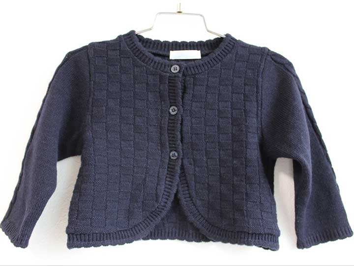 サイズ 80-90cm 素材 画像をご参照ください 色 紺 汚れ、ダメージ等 汚れやダメージのない綺麗なお品です 使用感ランク A 性別 女児 z その他 前面ボタンで開閉します ＊使用感ランクは、Cを除き、あくまでも使用感のみ表すランクで...