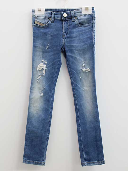 サイズ 120cm(6Y) 素材 綿98％・ポリウレタン2％ 色 インディゴ 汚れ、ダメージ等 汚れ、色褪せ無し 使用感ランク A 性別 男女兼用 その他 ウエストボタン、ファスナーで開閉します ＊使用感ランクは、Cを除き、あくまでも使用感...