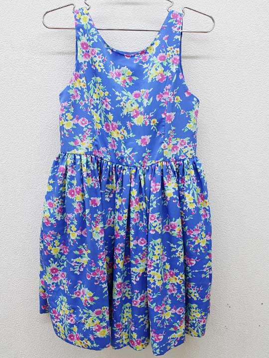 サイズ 120cm 素材 表裏ともにポリ100％ 色 青、ピンク、緑ほか 汚れ、ダメージ等 汚れ、色褪せなし 使用感ランク A 性別 女の子 その他 肩からの総丈約63.5cm ＊使用感ランクは、Cを除き、あくまでも使用感のみ表すランクで、...