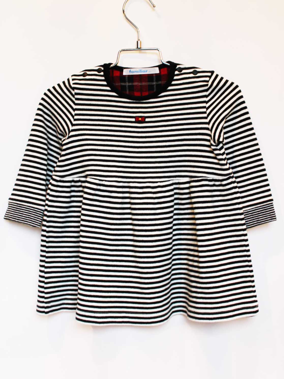 サイズ 80cm 素材 綿100％ 色 黒、白 汚れ、ダメージ等 後ろ左袖口に軽い汚れがありますが、目立つものではありません 使用感ランク AB 性別 女の子 その他 着丈約39cm、右脇ポケットあり 両肩、スナップボタンで開閉します ＊使...