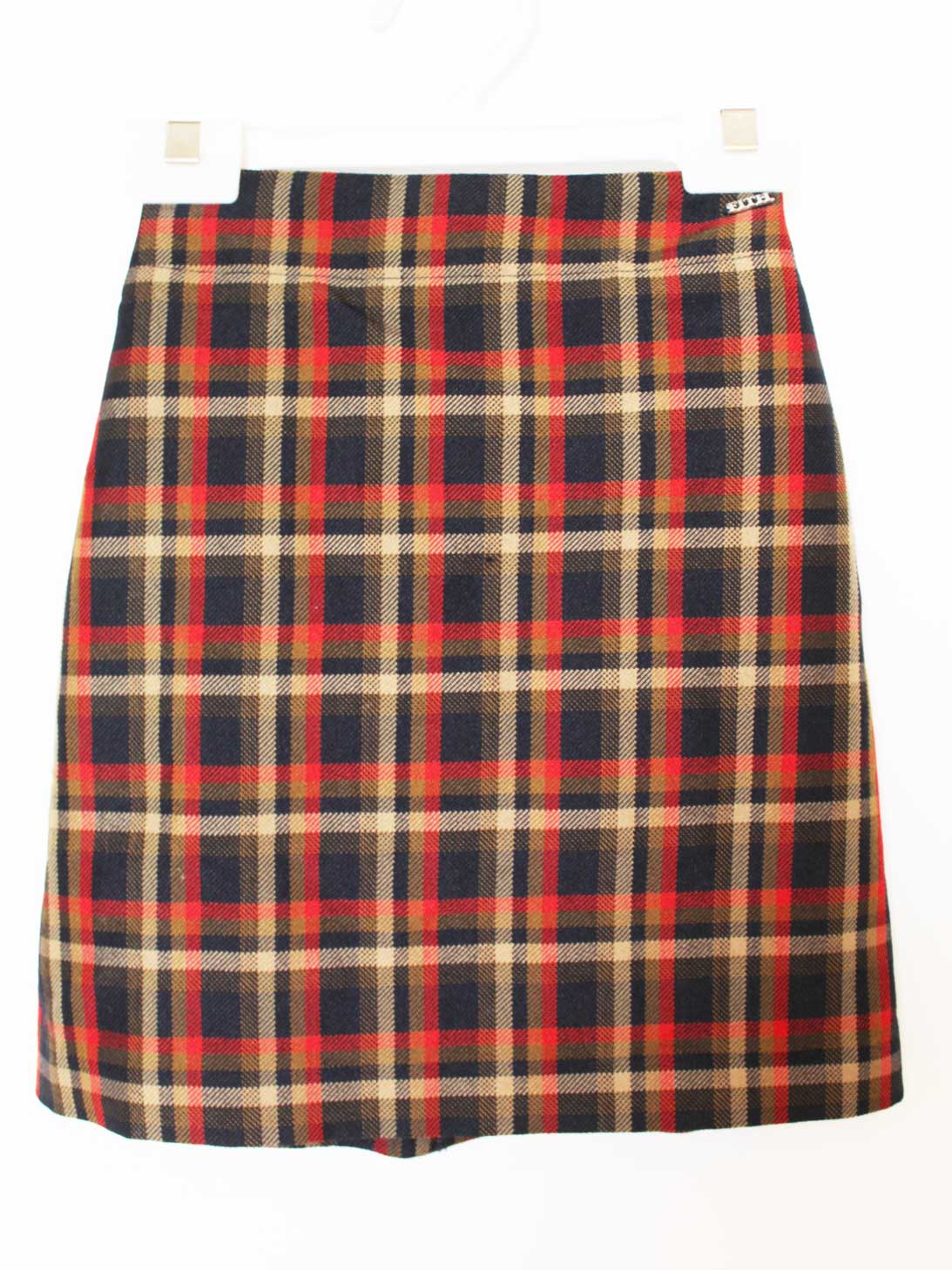 サイズ 110cm 素材 ウール・ポリ50％ 色 こげ茶、赤、ベージュ 汚れ、ダメージ等 汚れ、色褪せはありません 使用感ランク A 性別 女の子 その他 ウエスト背面ゴム両脇ポケットあり ＊使用感ランクは、Cを除き、あくまでも使用感のみ表...