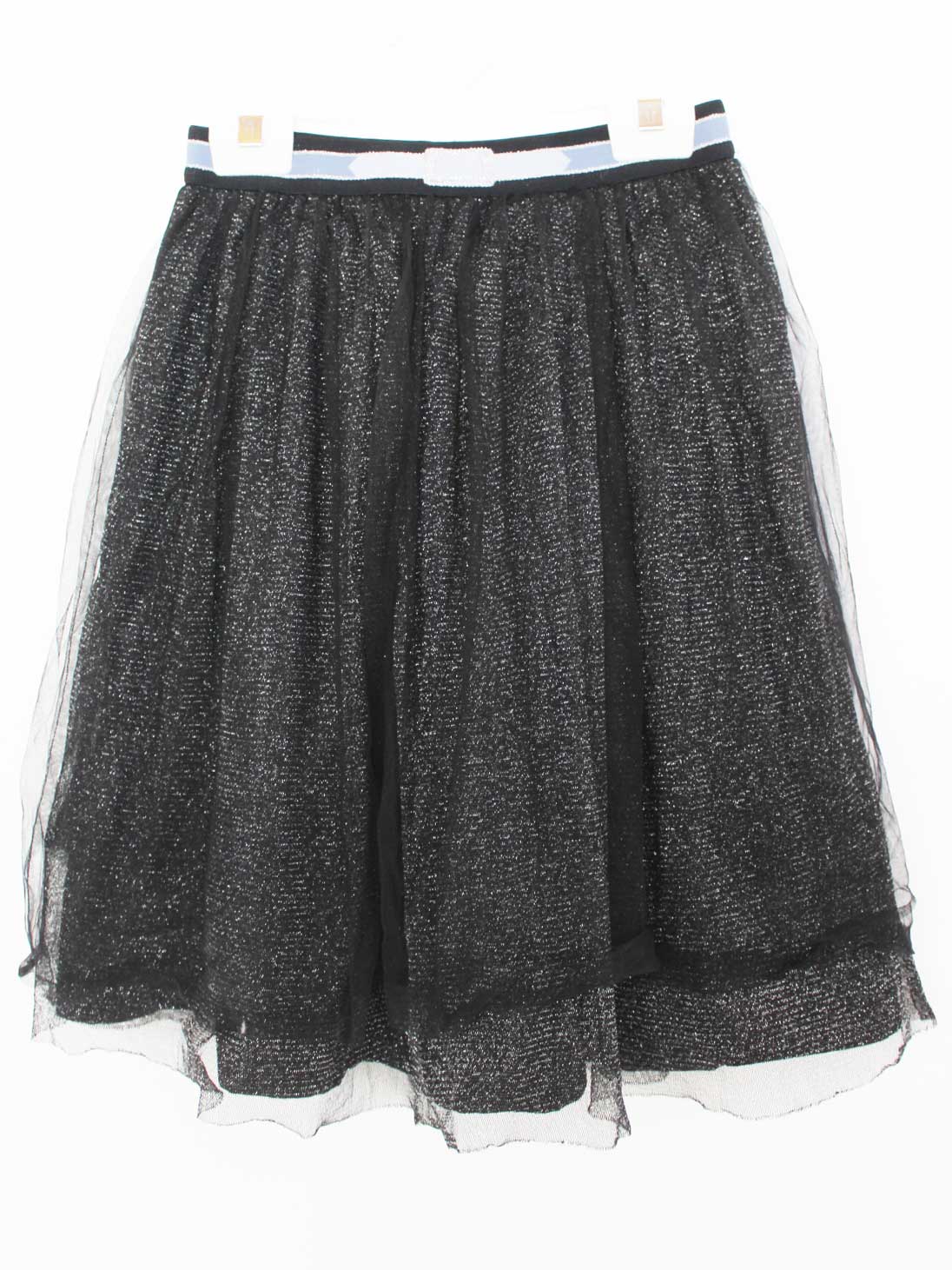 サイズ 160cm 素材 ナイロン100％、裏地：ポリ92％、綿8％ 色 黒、ブルー、シルバー 汚れ、ダメージ等 汚れ、色褪せはありません 使用感ランク A 性別 女の子 その他 ウエストゴム、裏地付き 定価税込：14,080円 ＊使用感ラ...