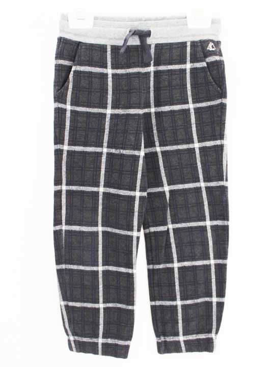 サイズ 116cm(6ans) 素材 綿100％ 色 グレー、白 汚れ、ダメージ等 汚れ、色褪せはありません 使用感ランク A 性別 男の子 その他 フロント部分、開閉しません ウエスト：ゴム、外紐で幅調節可スウェット生地 ＊使用感ランクは...