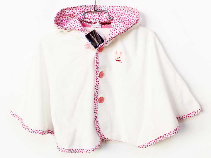 サイズ 70-90cm(ベビーフリー) 素材 綿75％、ポリ25％ 色 白、ピンクほか 汚れ、ダメージ等 使用感ランク S 性別 女の子 その他 前中央、ボタン留め UVカット効果、日本製、新品未使用品 ＊使用感ランクは、Cを除き、あくまで...