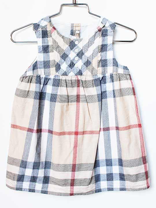 サイズ 81cm(18M) 素材 表・裏地：綿100％ 色 ベージュ、赤、薄い黒、白 汚れ、ダメージ等 右背中に軽い汚れがありますが、目立つものではありません 使用感ランク A 性別 女の子 その他 着丈約42cm、裏地付き 背面中央、ボタ...