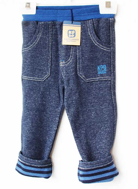 サイズ 90cm 素材 綿90％、ナイロン9％、ポリウレタン1％ 色 紺、ブルー 汚れ、ダメージ等 使用感ランク S 性別 男の子 その他 フロント部分、開閉しません ウエスト：ゴム、アジャスター機能付き 裾2way：折り返し可 伸縮性のあ...