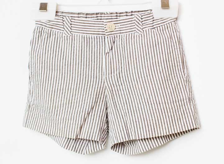 サイズ 86cm(2A) 素材 綿100％ 色 茶、白 汚れ、ダメージ等 前左右の裾と中央に軽い汚れがありますが、いずれも目立つものではありません 使用感ランク A 性別 男の子 その他 フロント部分、ボタンとファスナーで開閉します ウエス...