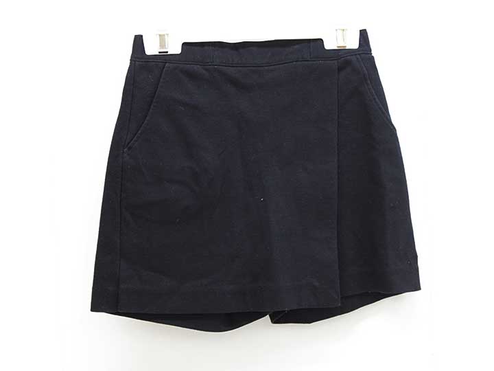 サイズ 110cm 素材 綿100％ 色 濃紺 汚れ、ダメージ等 汚れや色あせなし 使用感ランク A 性別 女児 その他 ウエスト総ゴム 1回使用のみ参考価格￥14,300 現行 ＊使用感ランクは、Cを除き、あくまでも使用感のみ表すランクで...