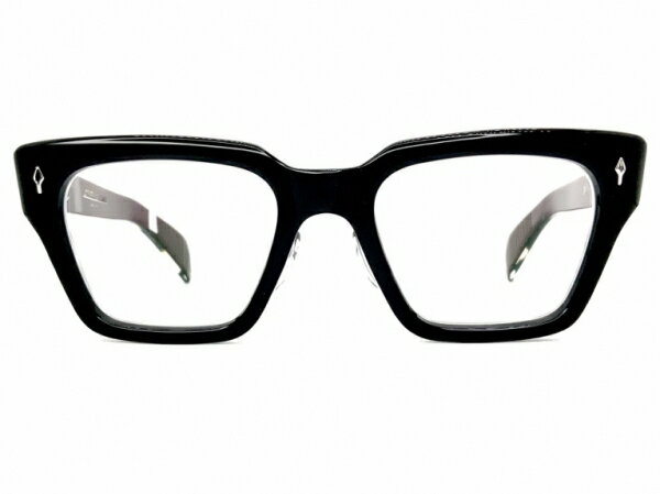 ブランド【ジャックマリーマージュ Jacques Marie Mage】についてアクションスポーツ、時計などラグジュアリープロダクトのディレクションを経たフランス出身のデザイナー、ジェローム・ジャック・マリー・マージュ氏が、2015年LAを...