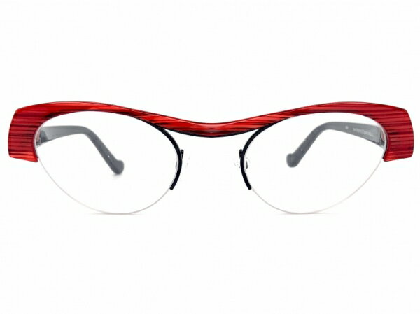 ブランド【テオ Theo】についてテオ(Theo)は、斬新なデザインとファッション性の高さで、アイウエア界をリードするベルギー発ブランドです。日本でもアヴァンギャルドなデザインながら、意外と顔馴染みしやすく掛けやすいことから多くのファンを獲...