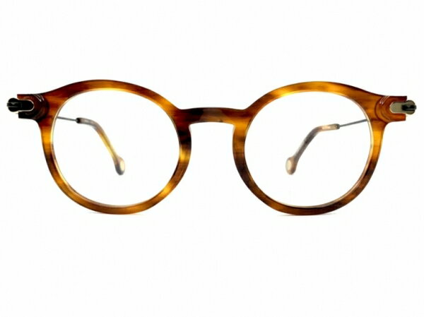 ブランド【アンバレンタイン ANNE et VALENTIN】についてフランス生まれのキュートなブランド「アン・バレンタイン」のデザイン・コンセプトは、掛ける人の個性・魅力を引き出すこと。デザイナーのアン女史は、独自にプラスチックのラミネー...