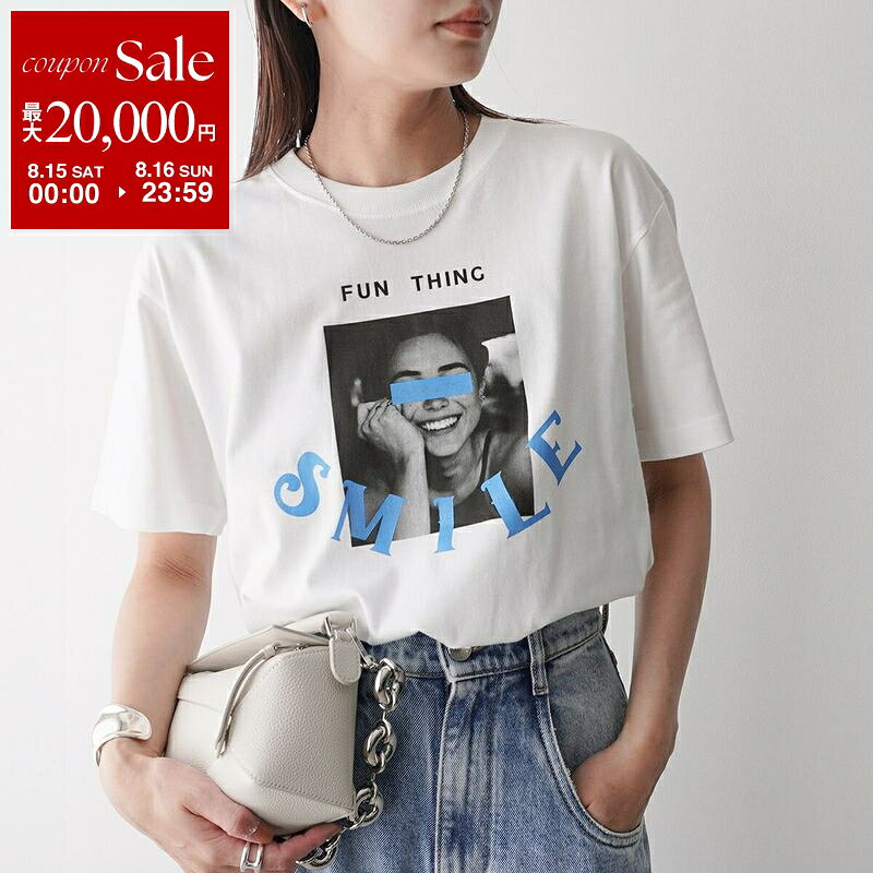 商品説明 柔らかなコットン素材の半袖クルーネックTシャツ。 ややゆとりのある少しBIGなサイズ感が今の気分でスタイリングの幅を広げます ユーモア溢れる絵柄をモチーフにしたプリントが大人も着たくなるフォトTで、マニッシュにもレディなスタイルに...