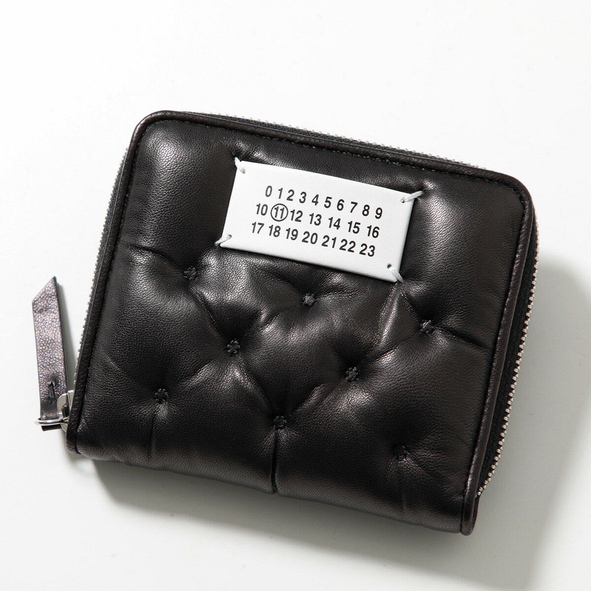 未使用級 メゾン マルジェラ 財布 折り財布 ステッチ 黒 レザー 未使用級 メゾン マルジェラ 財布 折り財布 ステッチ 黒 レザー