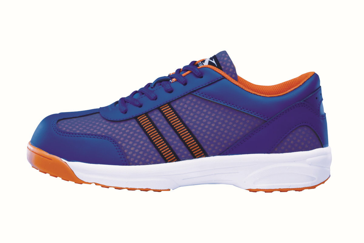 シューズ 製法：セメント製法 先芯：樹脂先芯 甲被：合成皮革+メッシュ 靴底：EVA+ラバー ウィズ：EEE 重量（g/両足）： 560g（26.0cm） 機能：樹脂先芯 衝撃吸収 軽量SPソール ※当店では、全サイズからお選びいただけるよ...