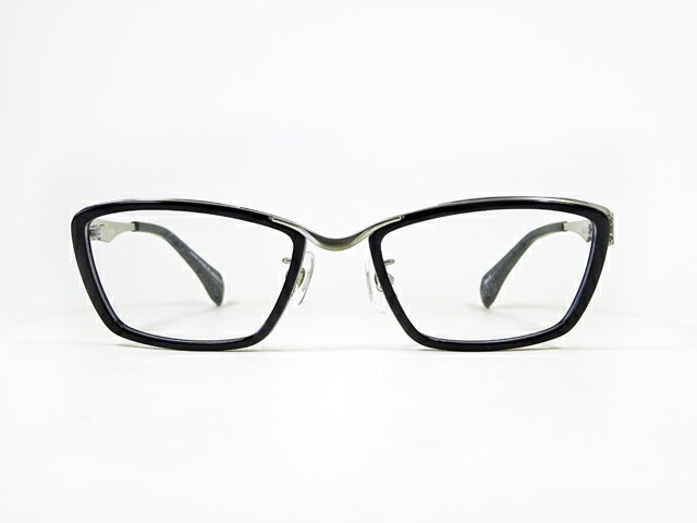 商品について 商品名 　　　 CHRONIC　 クロニック 　コンビフレーム　CH-139 COL.2　 　 新品　　　 サイズ レンズ幅 レンズ縦幅 鼻幅 テンプル長さ 枠の全幅 53mm 33mm 18mm 145mm 138mm その...