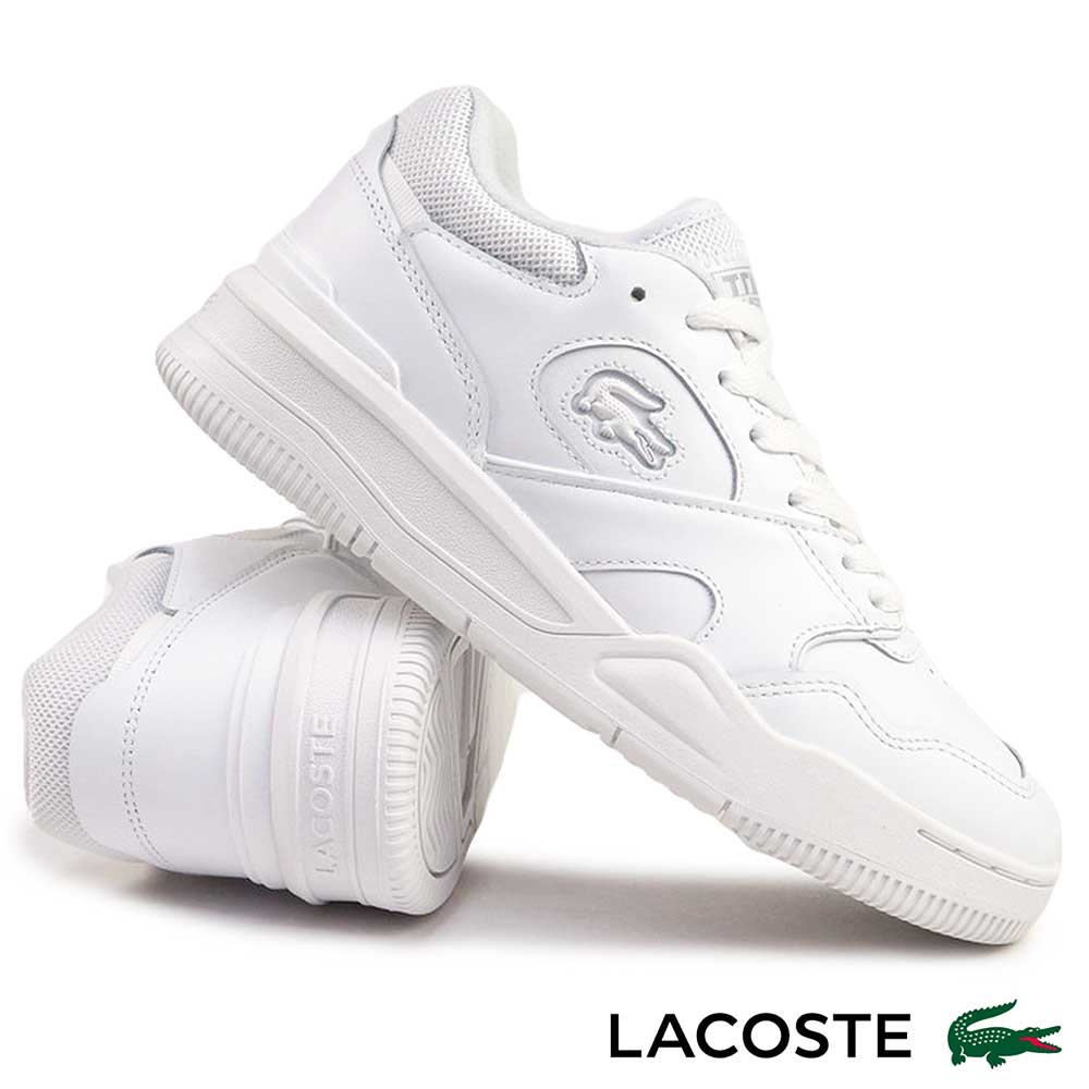 オールドスクールなウィメンズコートシューズをオールホワイトでリフレッシュレトロハイテク時代のコートシューズがモチーフ。シュータンのネームからサイドのワニロゴ、ソールまで、すべてをホワイトで統一。どんなスタイリングにもハマるクリーンなルックス...