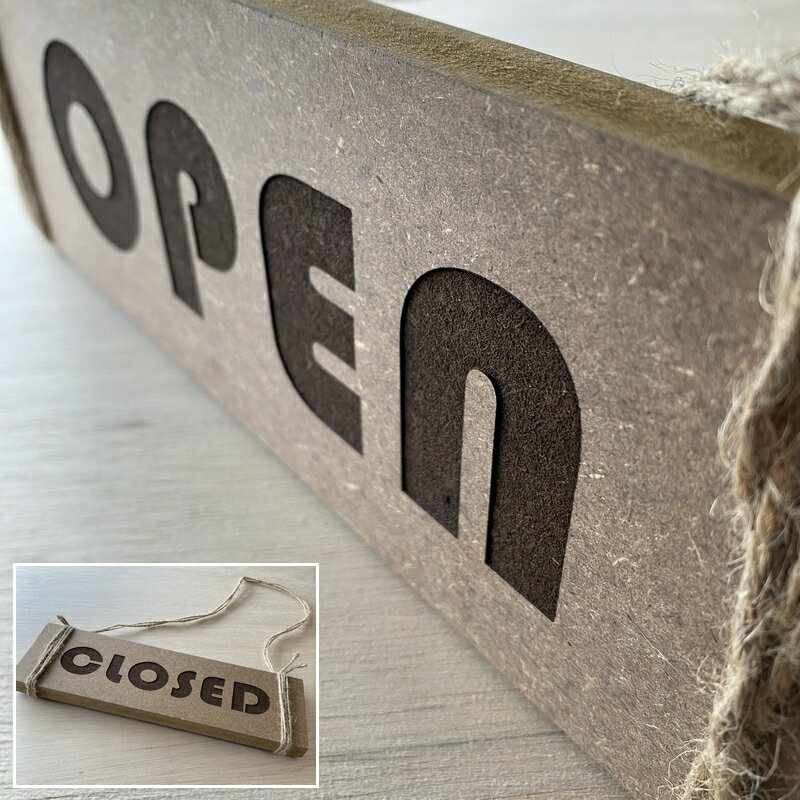 商品説明商品説明 ★Handmade★ OPEN&amp;CLOSED 両面看板木製 オープン＆クローズサインプレート 15ミリ厚のMDF板にOPEN、CLOSEDサインをレーザーで彫刻しています手作りの為、大きさに若干誤差がございますので...