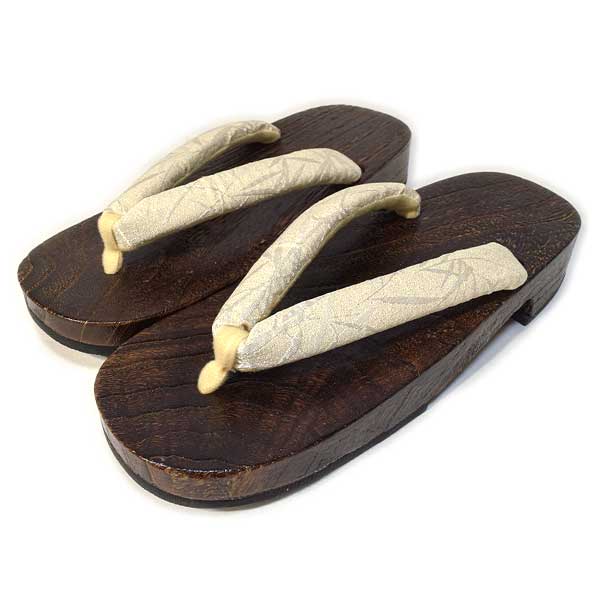 桐　下駄　Lサイズ　26.5cm 滑り止め　ゴム付き 27.5cm つま先2cm かかと3.5cm 幅9.5cm 対象　27〜28cmの方 木目の出方や鼻緒の生地柄が変わる場合が御座いますことを ご了承頂きます。 モニターの発色の具合によっ...