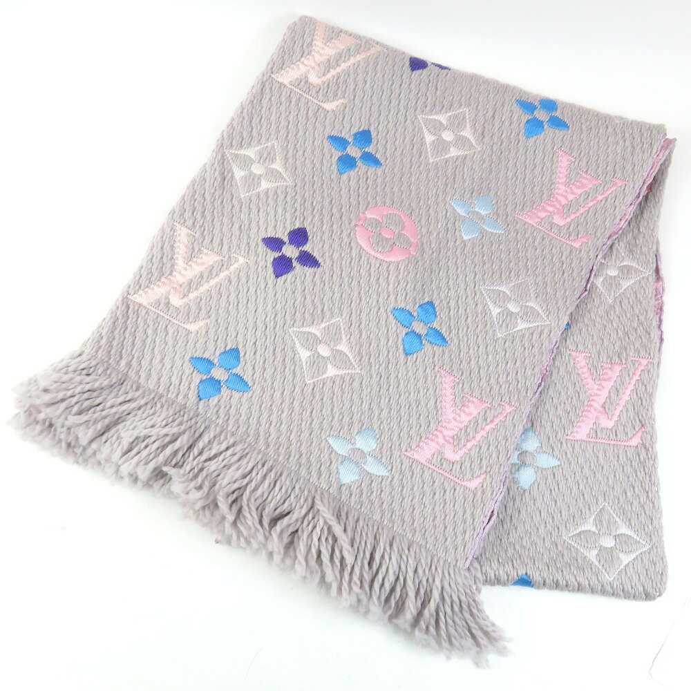 商品情報 商品番号 103097 ブランド名 LOUIS VUITTON/ ルイヴィトン 型番 M42224 モデル エシャルプロゴマニア 総柄 ロゴ 防寒 ストール ファッション 対象 レディース カラー グレー 　　　　　　　　　　　　...