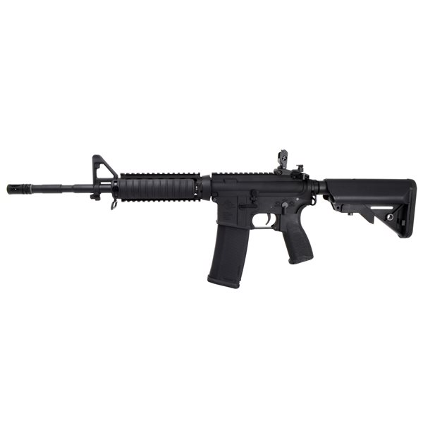 Specna Arms製。 M4 RISをモチーフとした電動ガンです。 125連マガジンが2本付属しており、 クイック スプリングチェンジシステムや 第4世代のMOSFETである「GATE X-ASR」 を搭載しております。 全長：約 80...