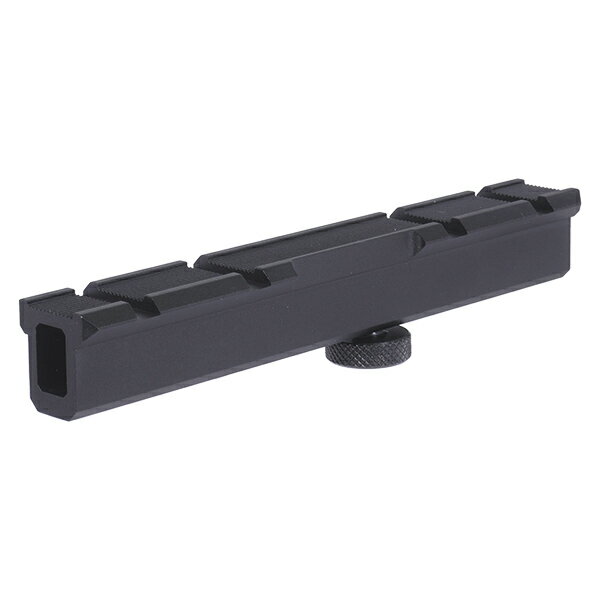 アメリカ Maryland Gun Works 社製のAimpoint 2000/3000/5000用 Scope Mountを再現した M16/M4系のキャリングハンドルに対応するスコープマウントです。 本商品は、アルミニウム合金材をCN...