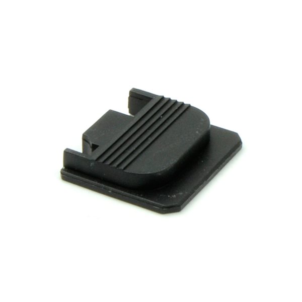 マルイ GBB グロックシリーズ用 プラリアプレートです。 同社製のグロックシリーズ用ブローバックハウジングに対応しております。 プラスチック製 重量：約 g ※取り付けるエアガンの種類や個体差によって、また対応するとされている場合であって...