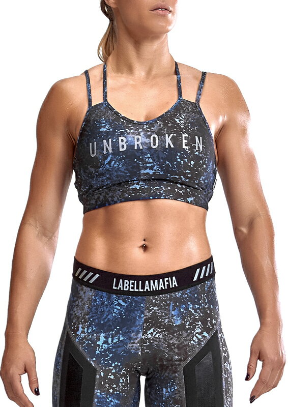 生産国： ブラジル 素材： 73% ポリエステル 27% エラスタン 生地： ストレッチ パッドポケット： あり パット: あり(取外不可)、ワイヤー: なし モデル着用サイズ： M ブランド： Labellamafia パッド取り出し可能...