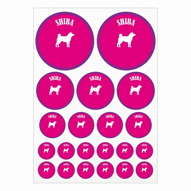 犬種別のステッカーです。ドッグフードの缶や犬小屋、車のリアガラス、給油口に貼ったり、スマホやノートパソコンなどの身の回りのものに貼ったりとたくさん使用用途がございますので是非ご活用ください。 各犬種12色を用意しました。 素材：塩ビ サイズ...